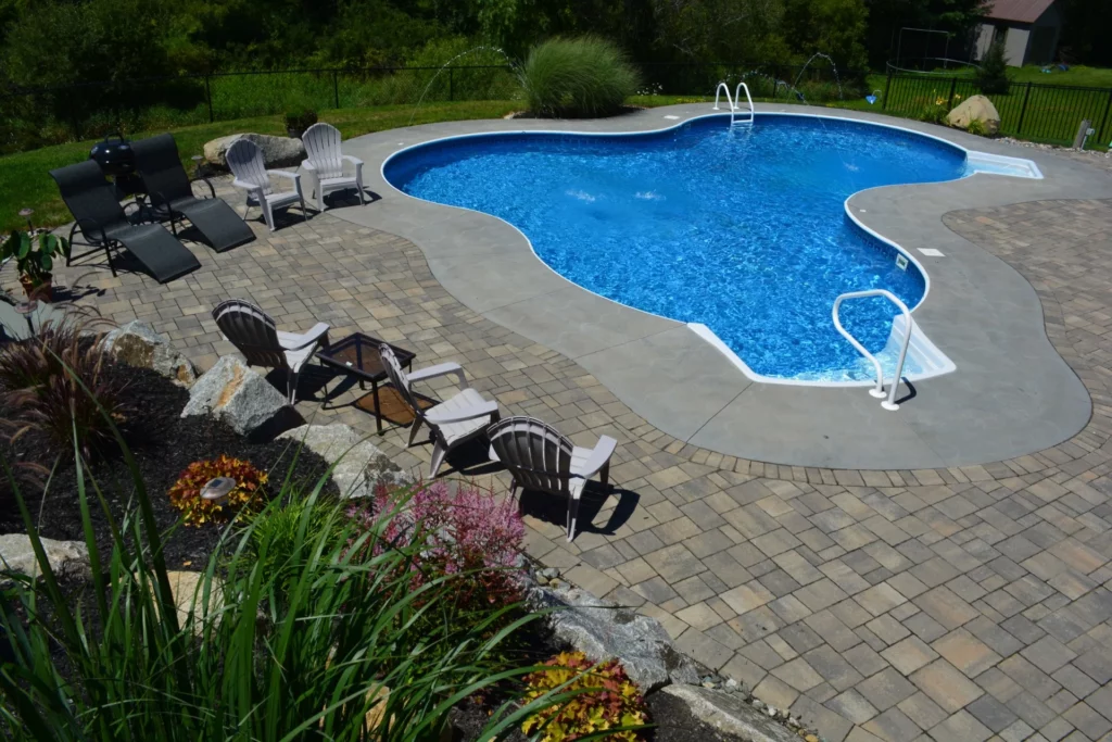 Pool Landscape Design - Grasshopper Gardens